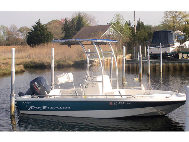 2001 VIP Bay Stealth 1880 with SG300 Review | Stryker T-Tops